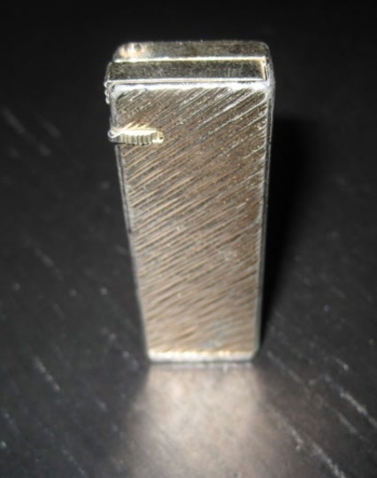 KINGSTAR Tacky 70s Era GOLD Tone Lift Arm Side Wheel Roller Gas Butane ...