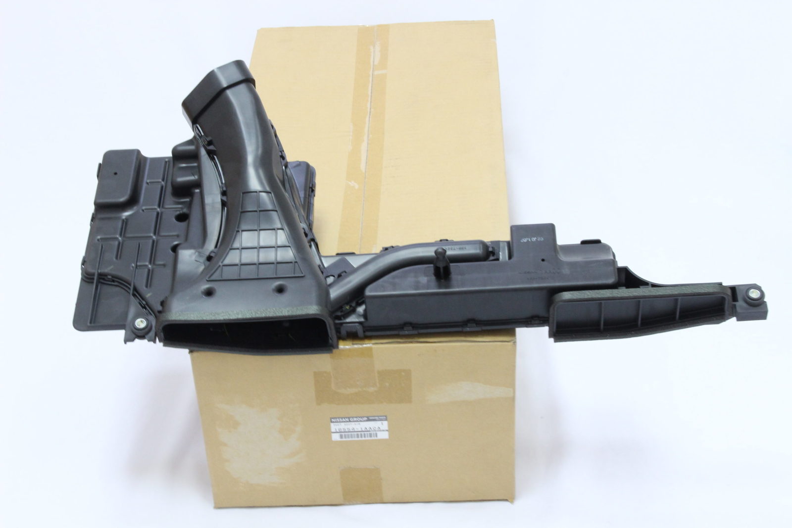 Nissan Murano 2009-2014 Quest 2011-2017 OEM Genuine Engine Air Inlet ...