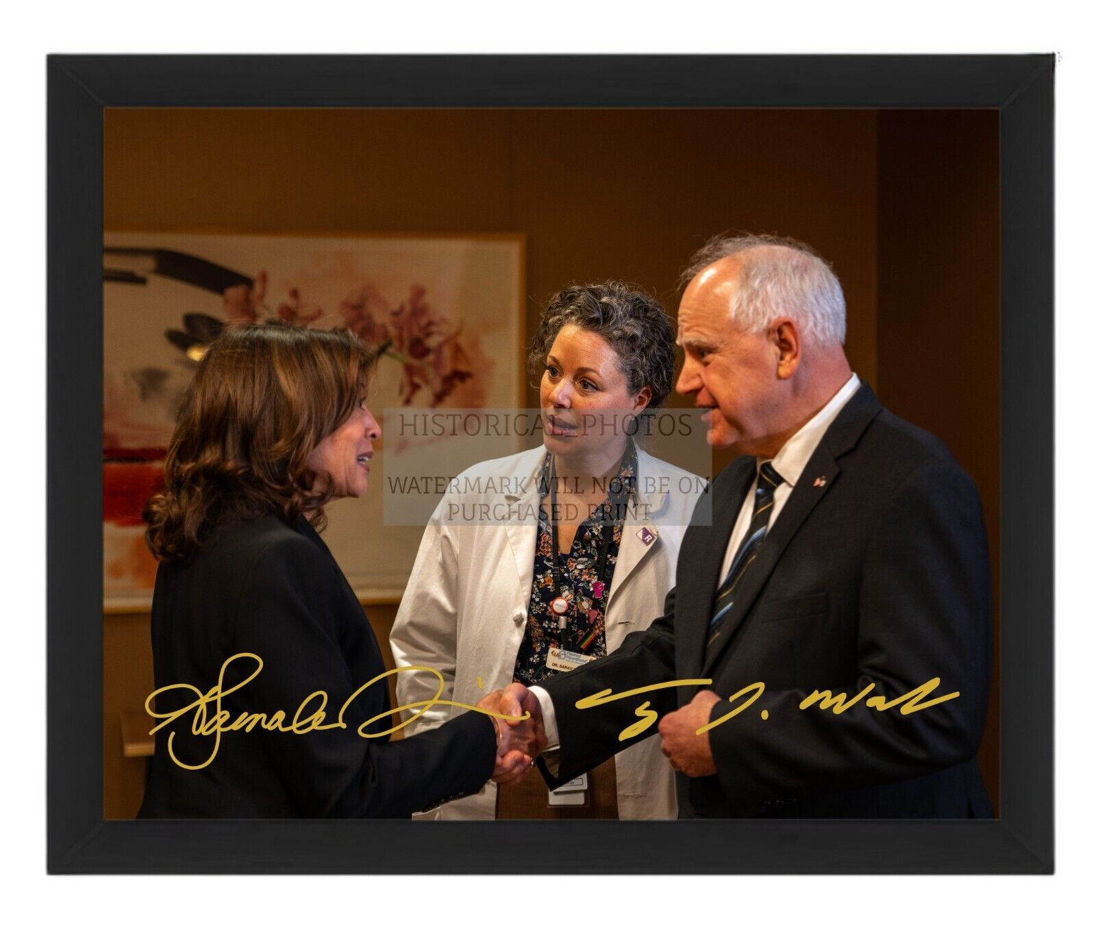 KAMALA HARRIS AND TIM WALZ SHAKING HANDS 2024 AUTOGRAPHED 8X10 FRAMED ...
