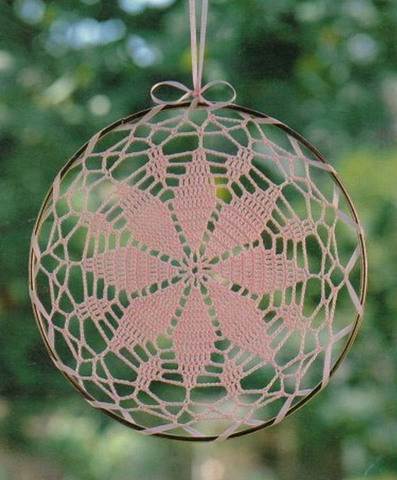8 Lovely & Lacy Crochet Lace Suncatchers Sunflower Crystals Beams Doily ...