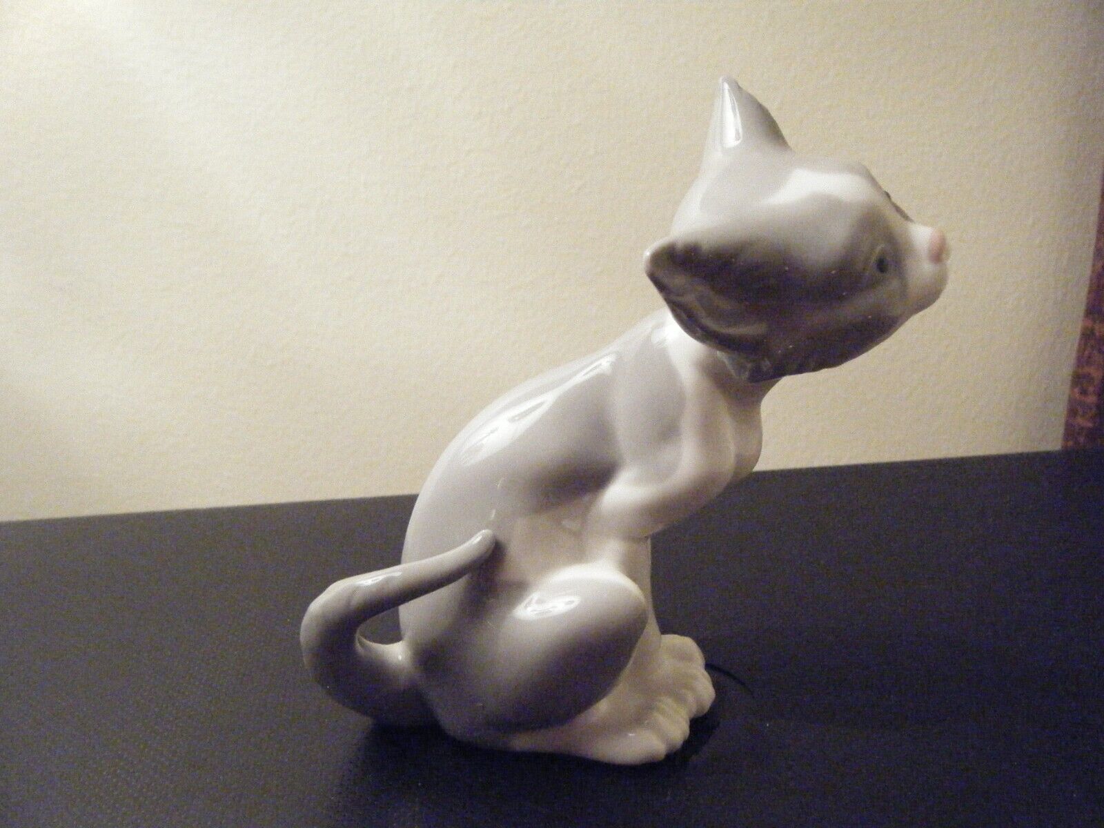Lladro Cat Kitten Feed Me 5113 Figurine 5.25" Grey White Porcelain 1981 ...