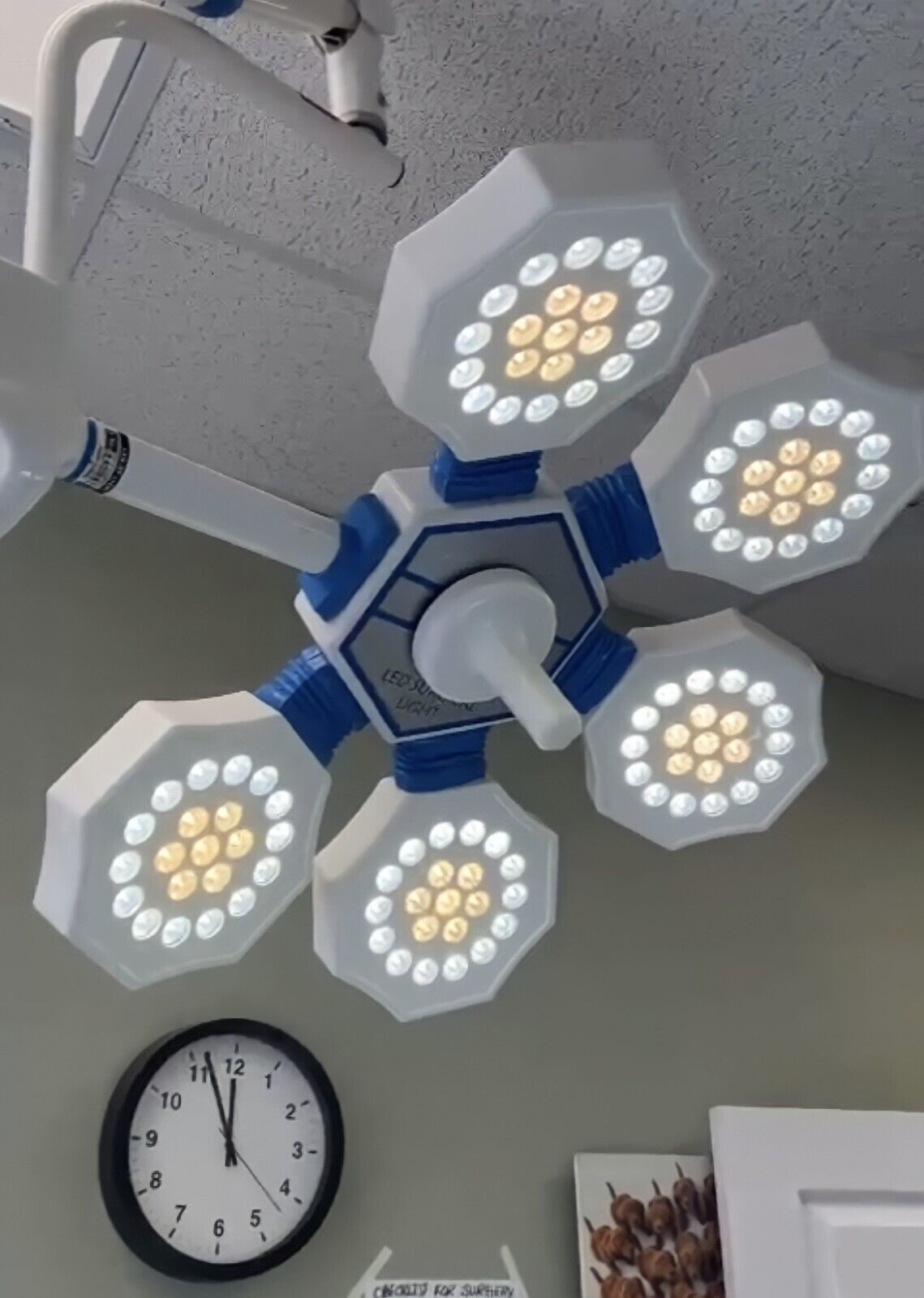 LED Surgical Light Operation Theater Examination OT Light Single Arm ...