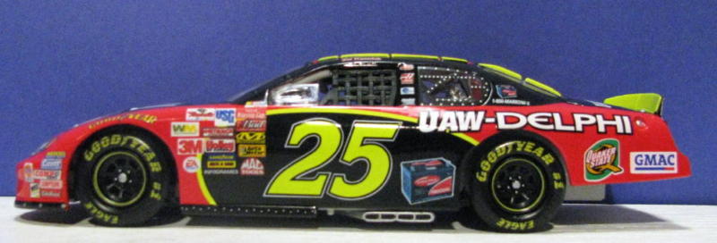 Joe Nemechek, #25 UAW-Delphi Chevy 1:24 new Die Cast - Racing-NASCAR