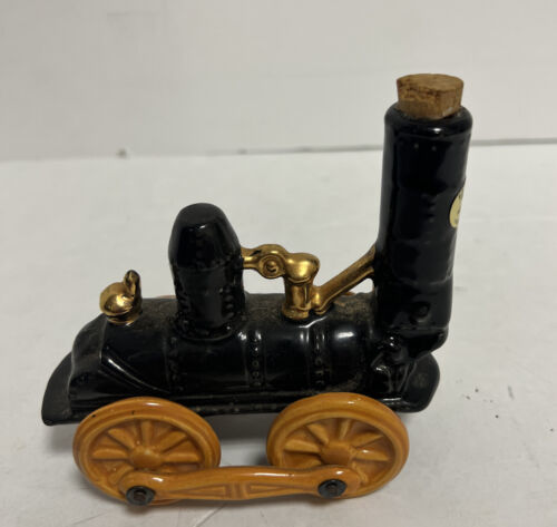 Famous First Brandy Sauce Train Decanter Empty Italy Locomotive 1/10 ...
