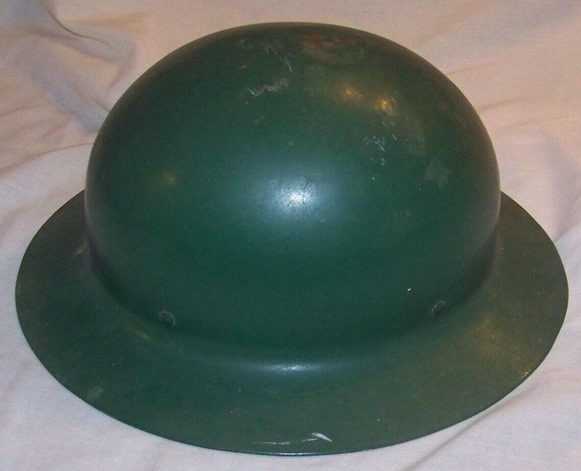 WWII BRITISH BRODIE STEEL HELMET SOLDIER - Hats & Helmets
