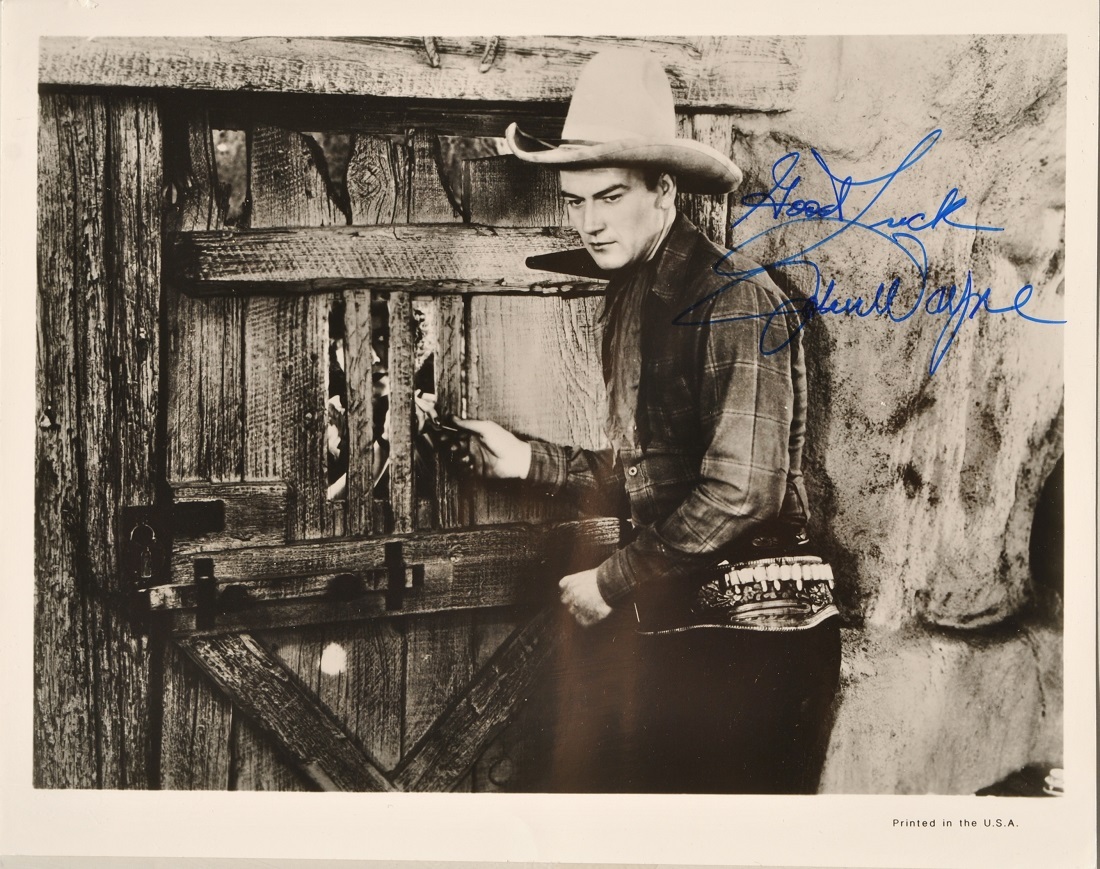 JOHN WAYNE SIGNED AUTOGRAPHED PHOTO - Duke w/COA - Photographs