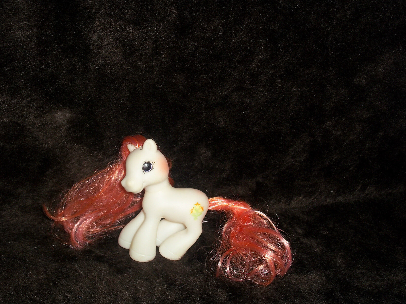 My Little Pony Bell Yellow Flower Cutie Mark Symbol - Action Figures