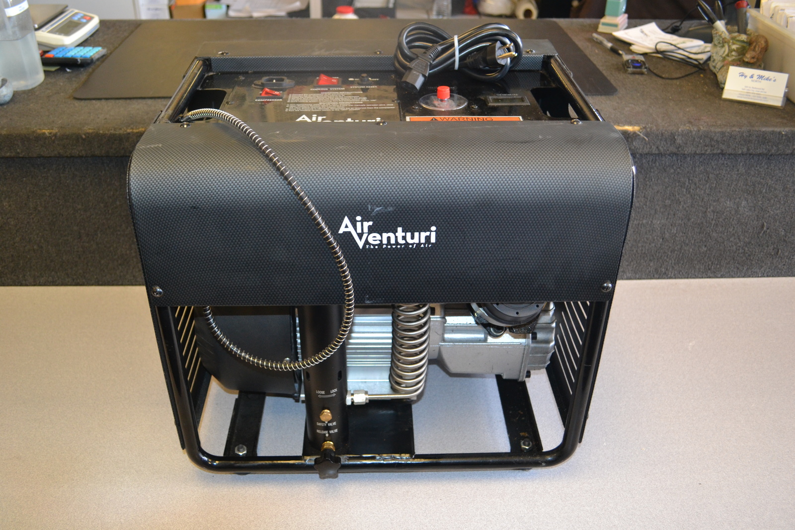 Air Venturi Electric Air Compressor, 4500 PSI/310 Bar, 110v - Air ...