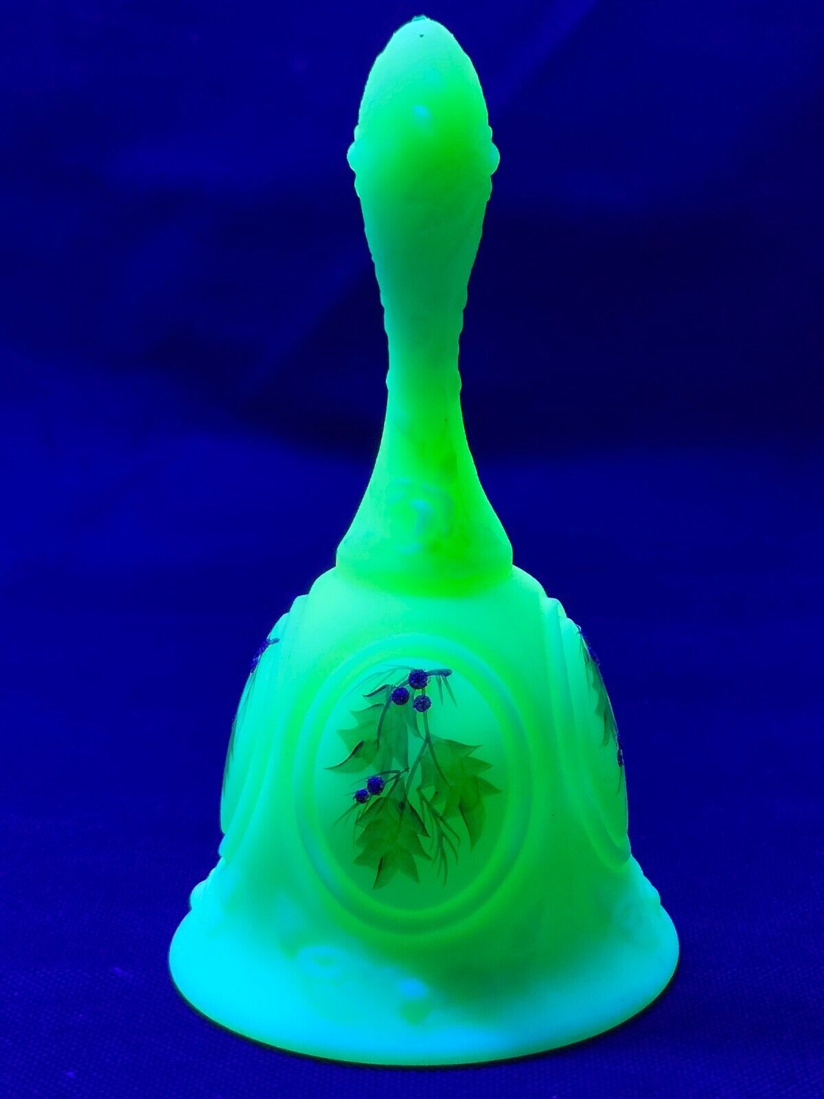 Vintage FENTON 6.75" Uranium Vaseline Glass Bell & Clapper - HOLLY ...