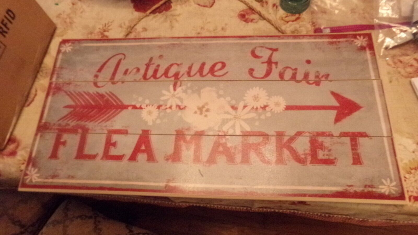 ANTIQUE FAIR ~ FLEA MARKET SIGN ~ DISTRESSED WOOD ~ RUSTIC FARMHOUSE ...