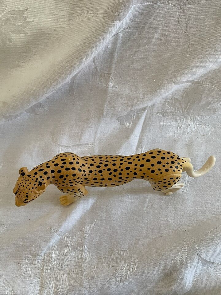 Juassic World? leopard figure Cheata Animal Jointed spotted Figure 7"x4 ...
