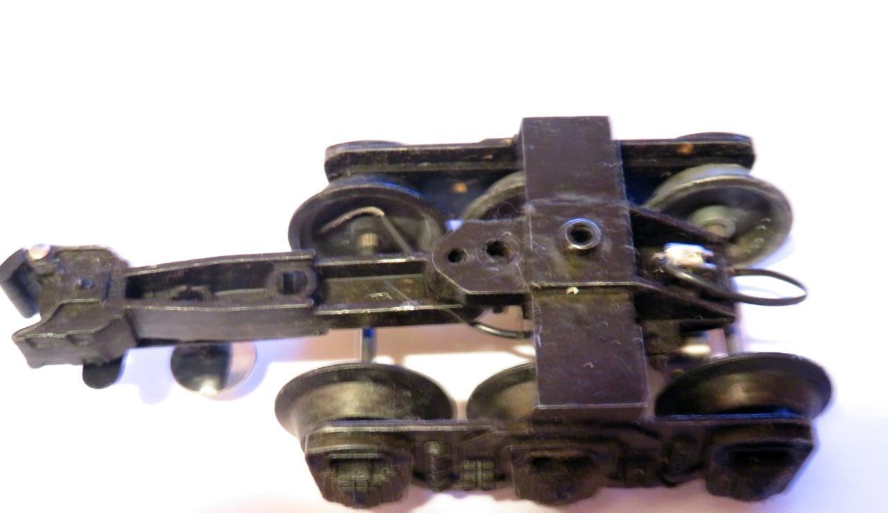LIONEL TRAINS MPC 600-9536 SIX WHEEL DIECAST PASSENGER CAR TRUCK -NEW ...