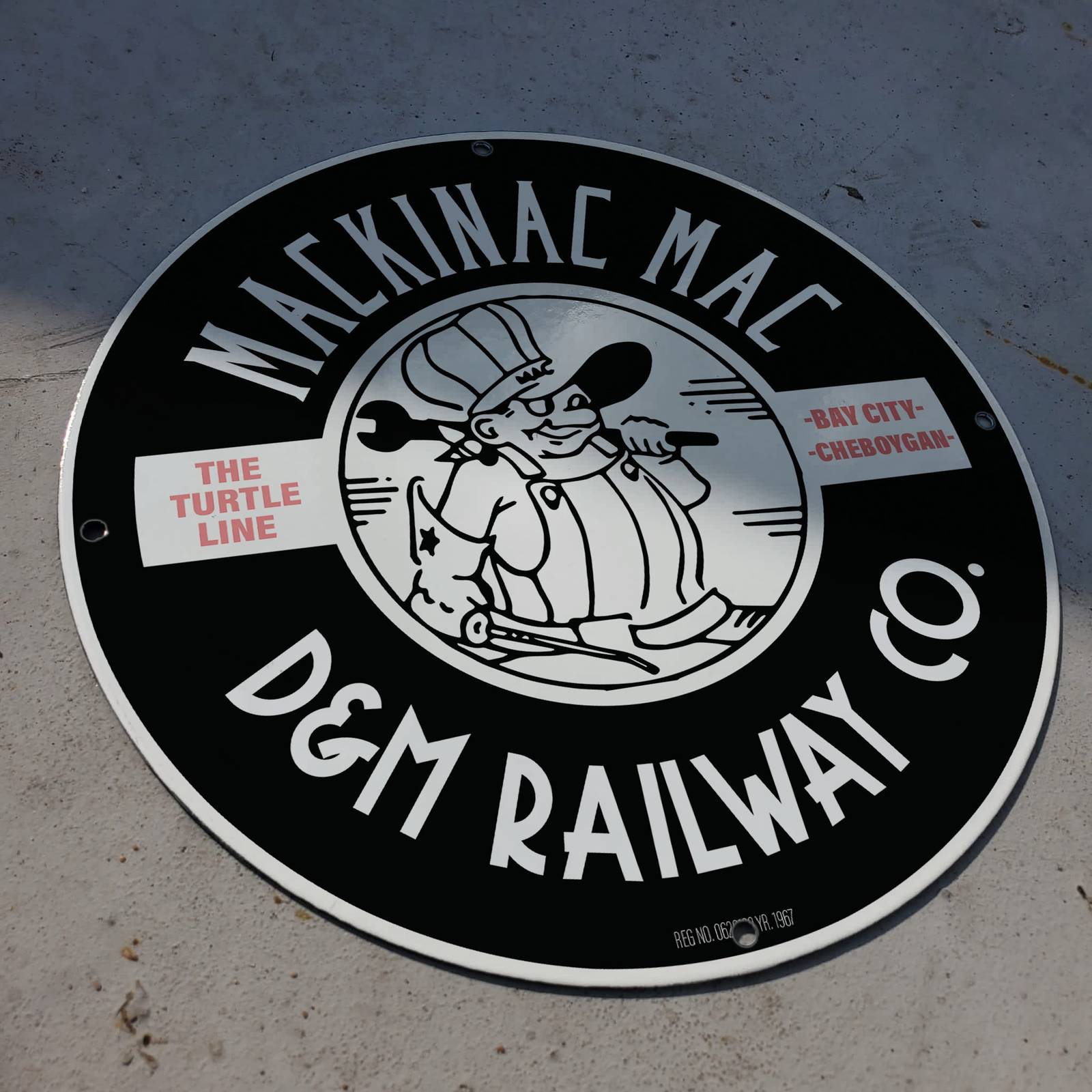 Vintage 1967 Mackinac Mac Turtle Line D&M Railway Co. Porcelain Gas And ...