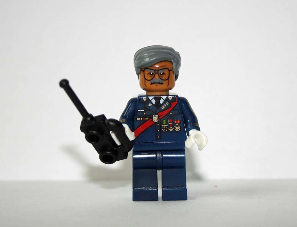 Gift Toy Commissioner Gordon Batman Minifigure - LEGO (R) Minifigures