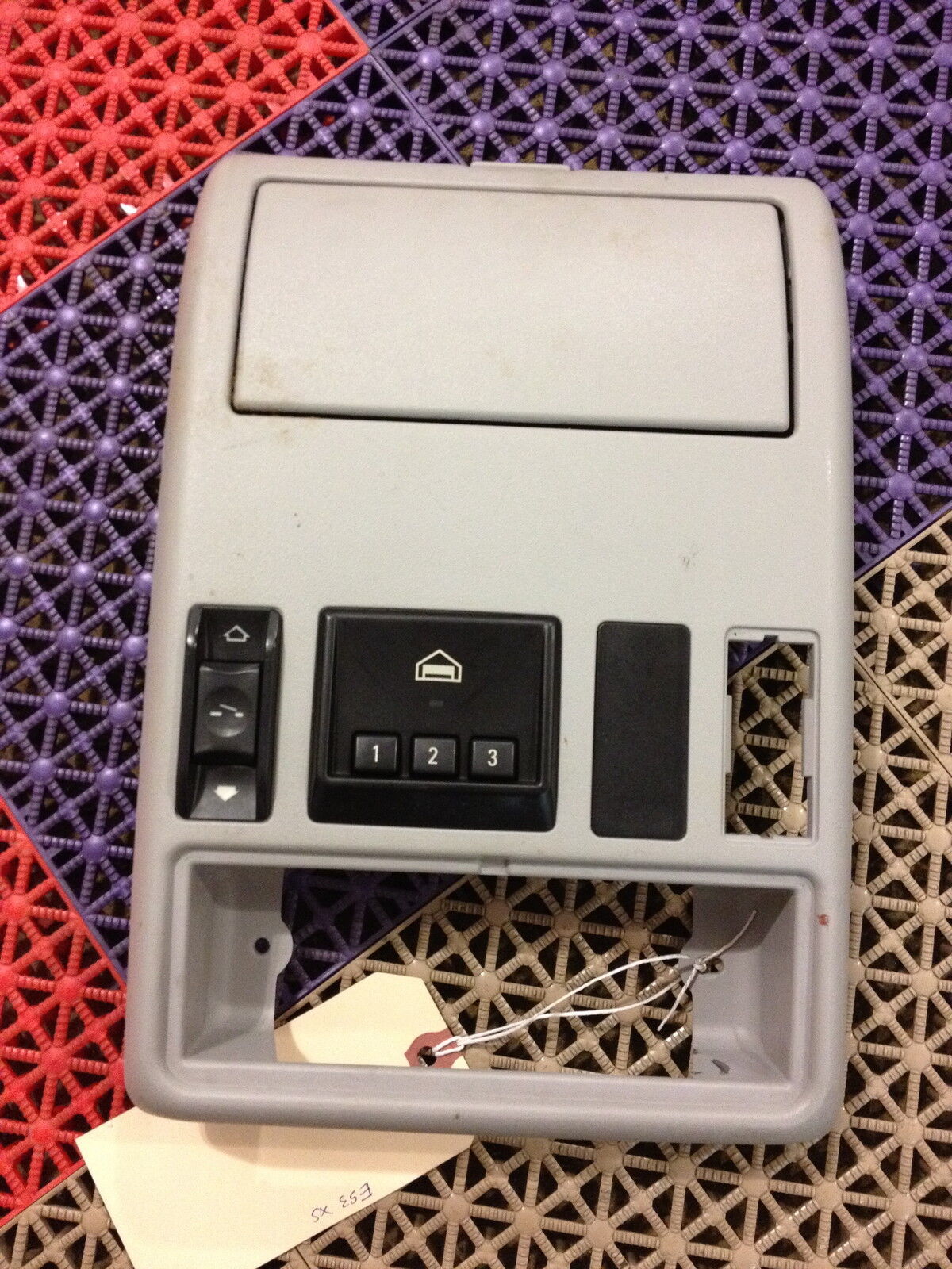 BMW E53 X5 OVERHEAD CENTER CONSOLE Sunroof Garage Storage Tray Light ...