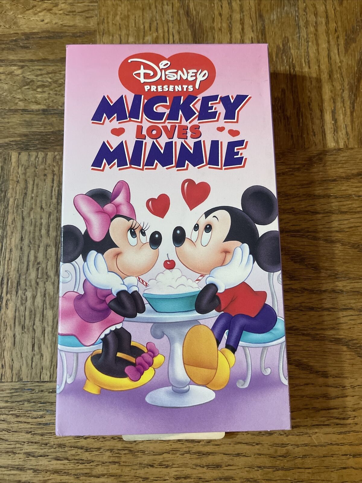 Mickey Loves Minnie VHS - VHS Tapes