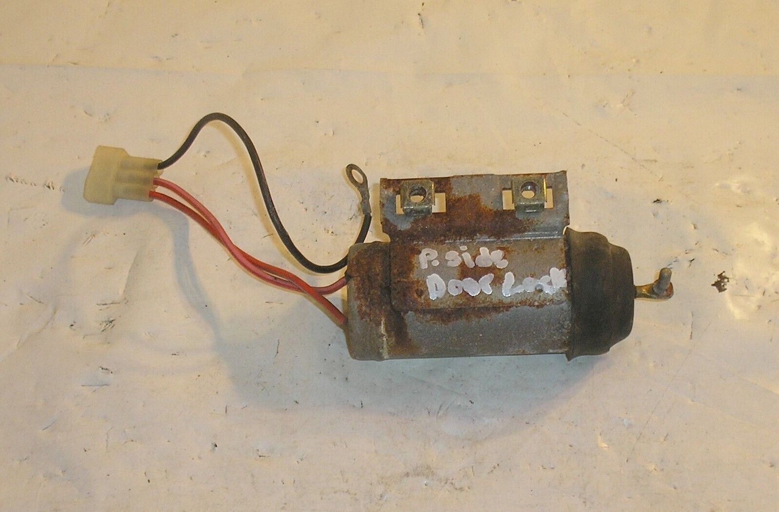 1981 Delorean DMC 12 OEM Right Door Lock Solenoid - Interior Door ...