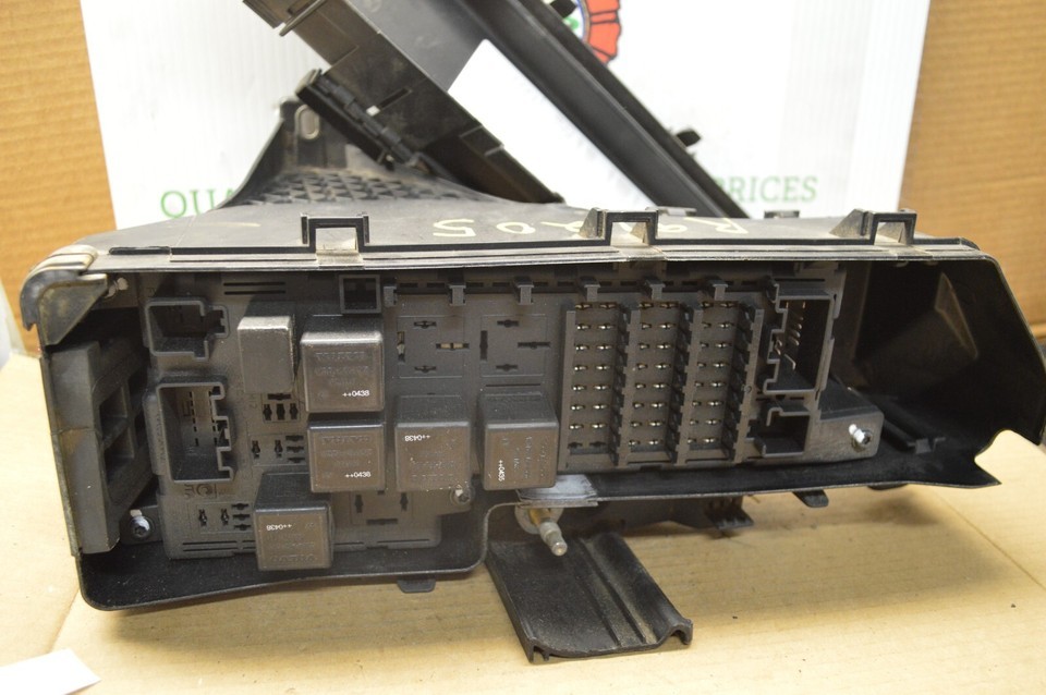 2001-09 Volvo XC90 S80 S60 Fuse Box Junction Oem 9494210 Module 55-8C3 ...