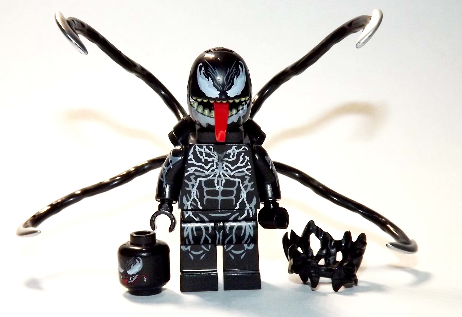Venom Deluxe Spider-Man symbiote movie Minifigure - LEGO (R) Minifigures