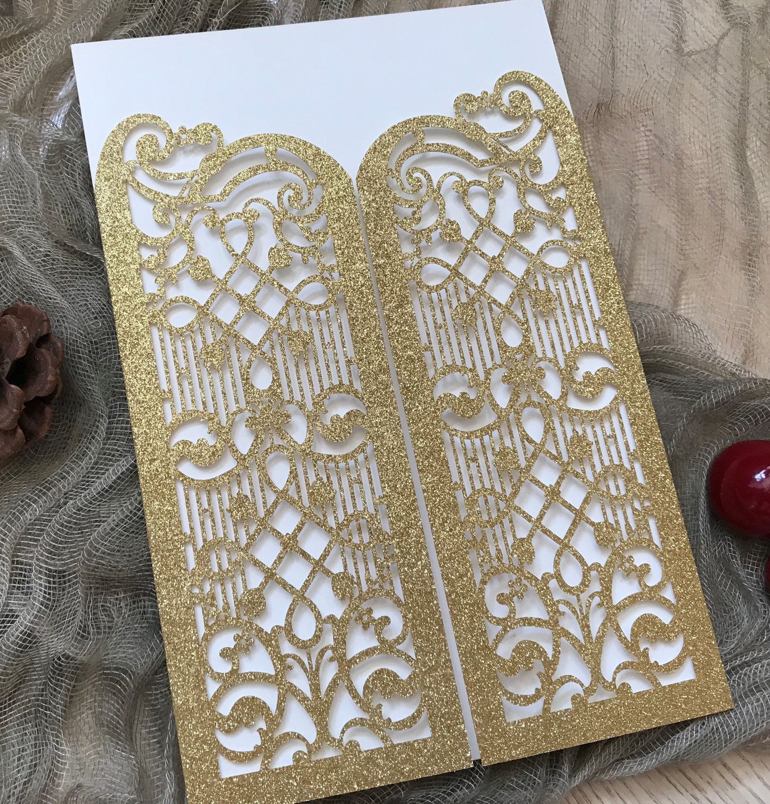 50pcs Glitter Gold laser cut wedding Invitation Card,Laser Cut ...