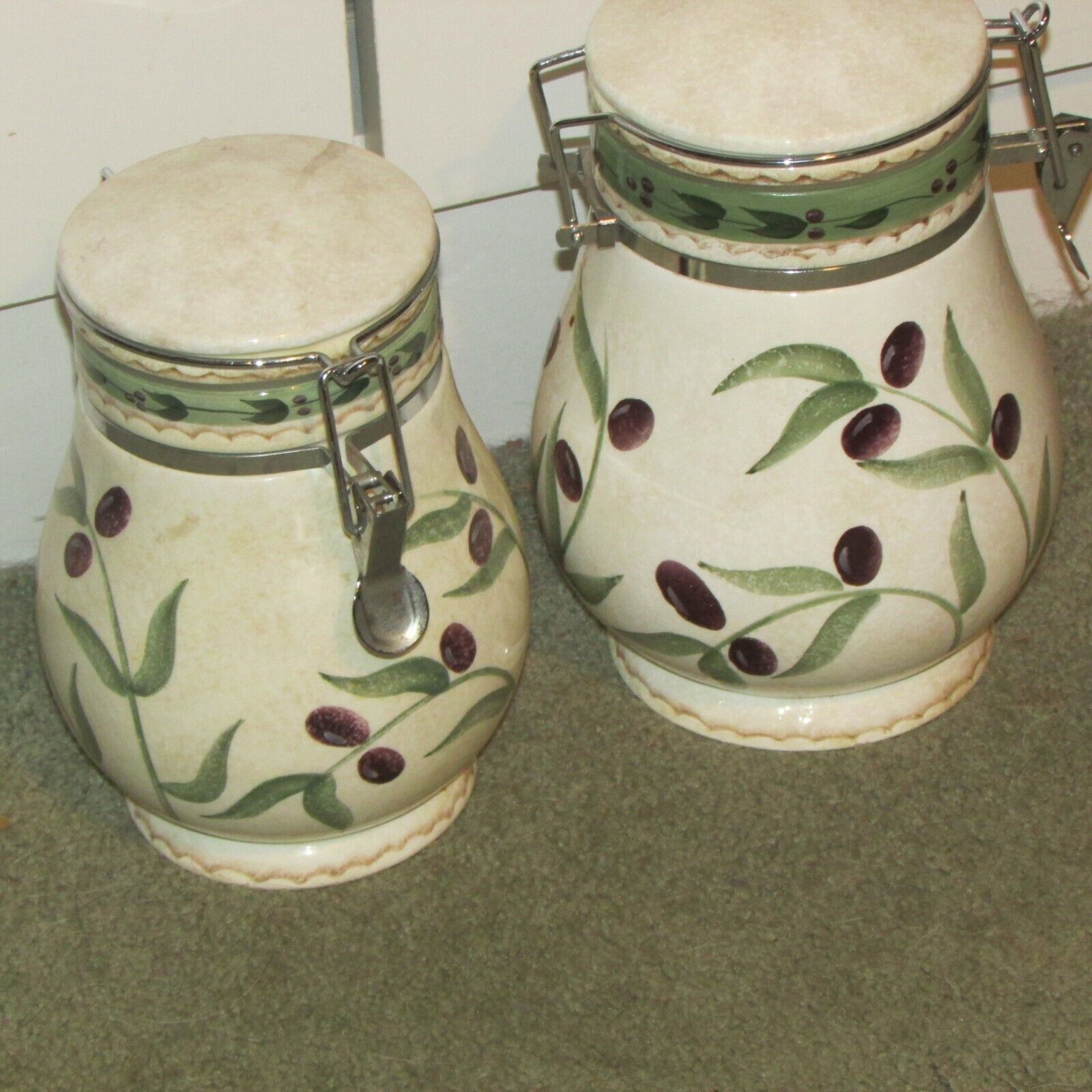 ONEIDA OLIVETO ceramic CANISTERS, one 8" one 9" tall (hall) - Other ...