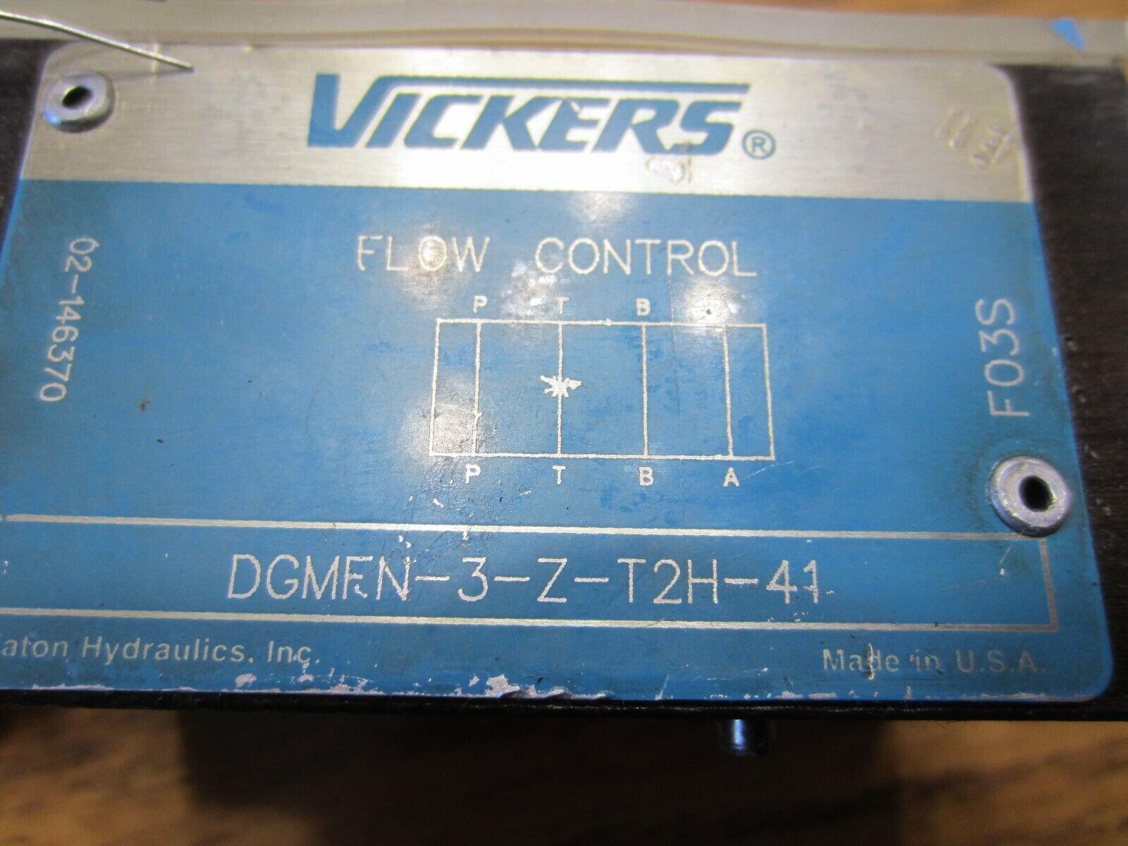 New Vickers DGMFN-3-Z-T2H-41 Flow Control and 12 similar items