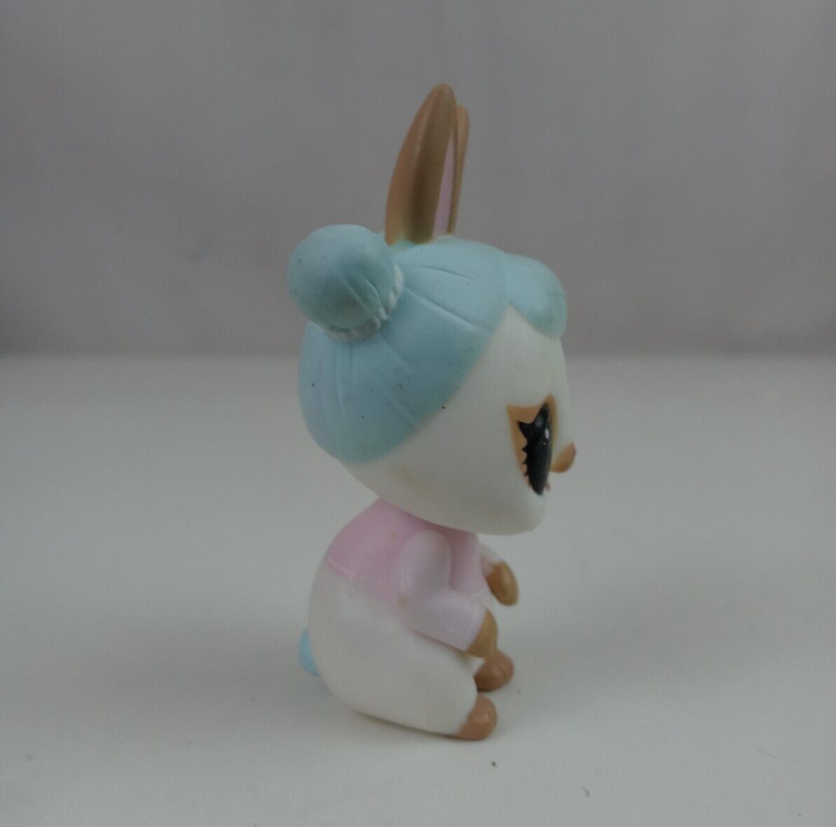 LOL Surprise! Pets Eye Spy Snow Bunny Color Change - Dolls & Doll Playsets