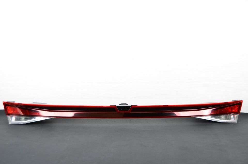 2021-2023 OEM Hyundai Elantra Center Trunk Halogen Tail Light Lamp ...