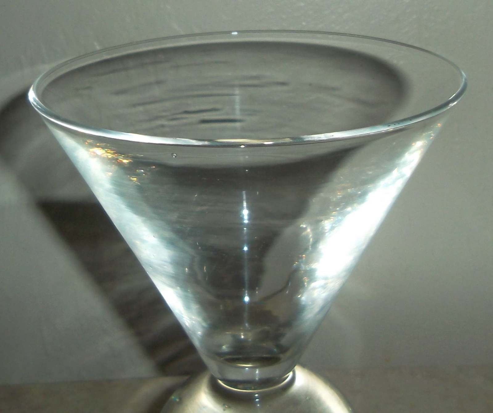 Handblown Glass Martini/Display Clear Glass Controlled bubbles Ball ...