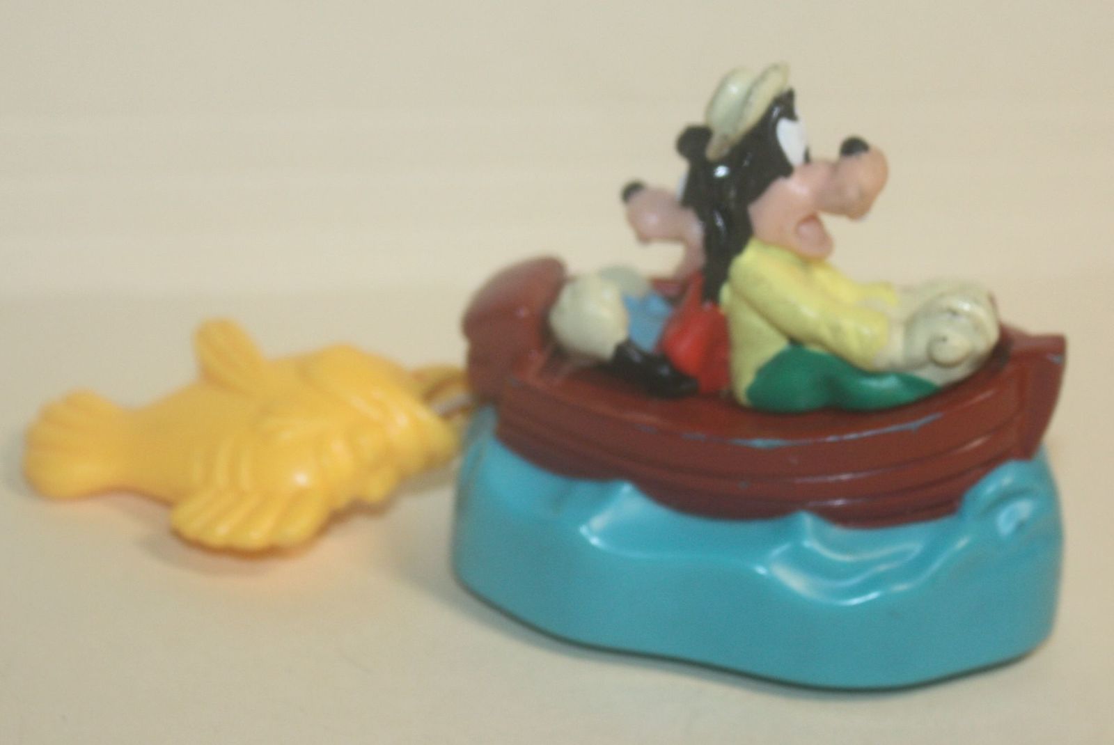 1995 Burger King Disney's Goofy & Max's Adventure Fishing Boat - Fast Food