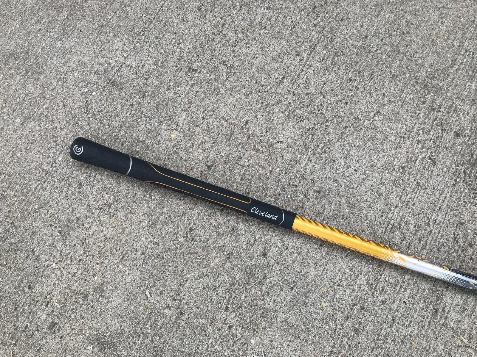 Fujikura Flight Speed Fit On Gold R. Flex Golf Club Shaft - Shafts