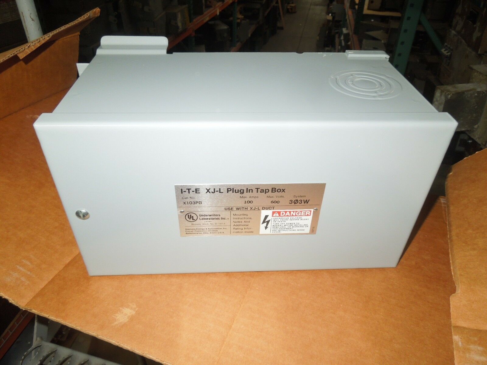 Siemens X103PB 100A 3ph 3W 600V ITE Busway System Plug in Tap Box ...