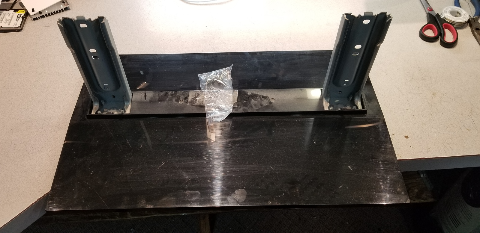 Sharp LC-60LE640U, LC-60LE600U, LC-70LE640U, LC-70LE600U TV Stand ...