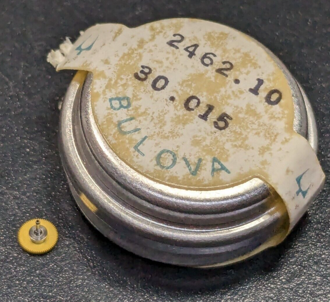 NOS Original Bulova Accutron 2462.10 Center Wheel Part# 30.015 - Movements