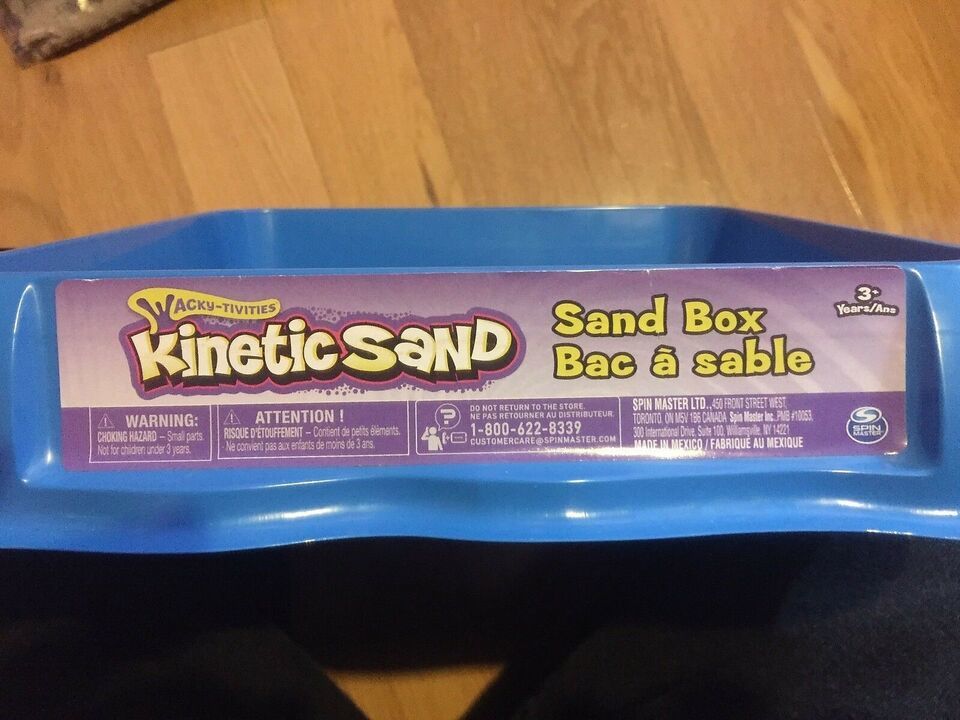 Kinetic Sand Box by Spinmaster with 2 bags of sand 35 oz each included ...