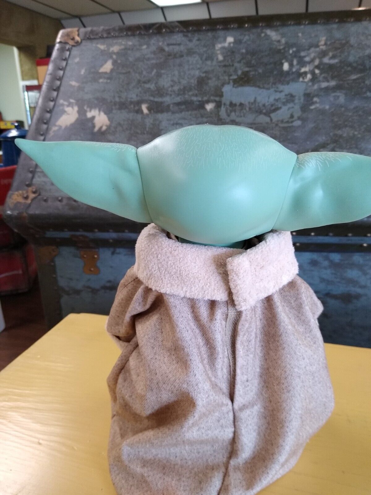 Star Wars Galactic Snackin' Grogu Animatronic Baby Yoda - Star Wars ...
