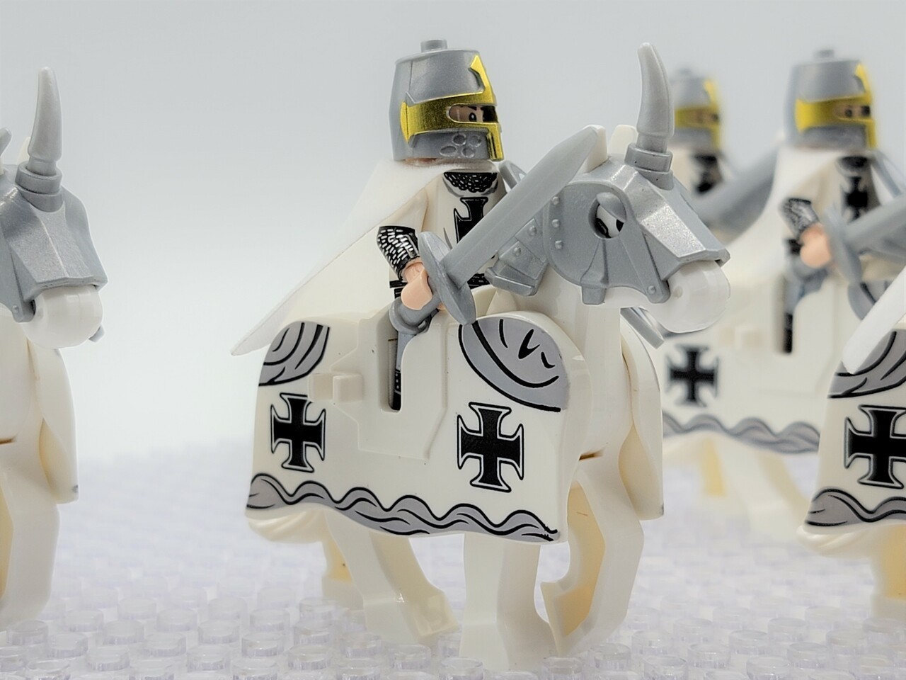 Medieval Mounted Teutonic Knights Army Set 10 Minifigures Lot ...