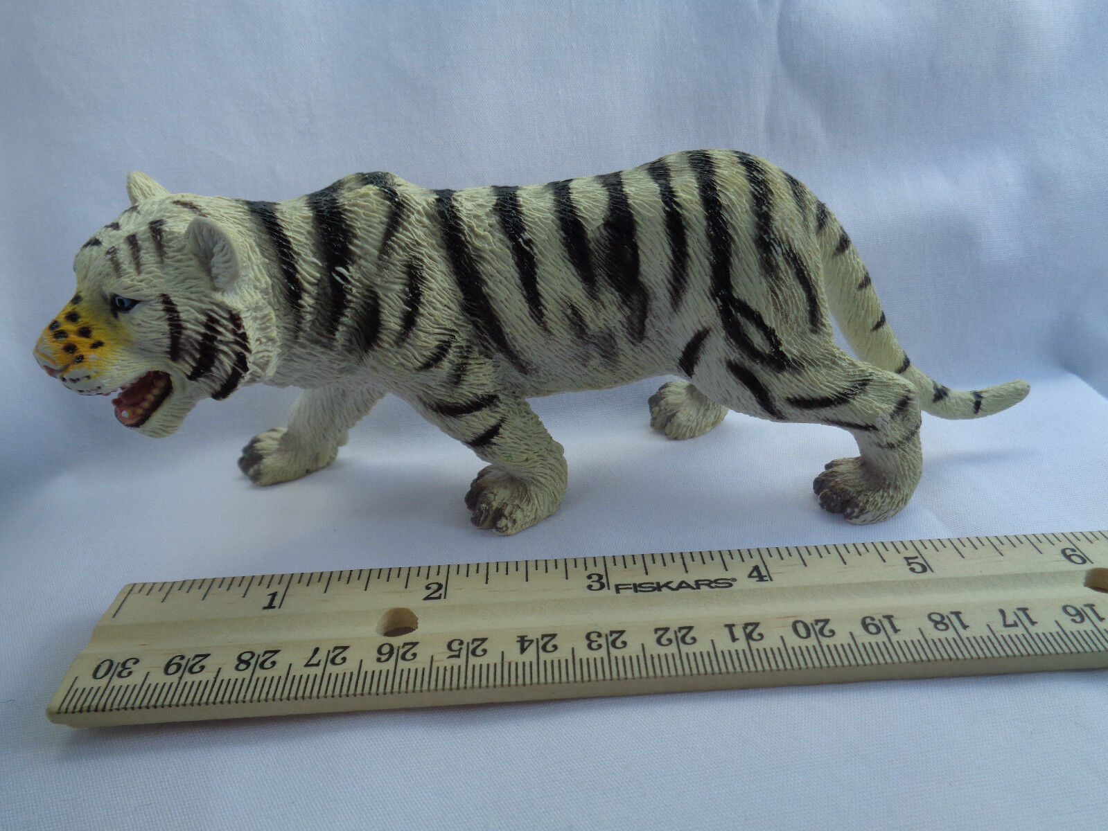 2006 Toy Major Trading White Tiger PVC Figure - Tigers
