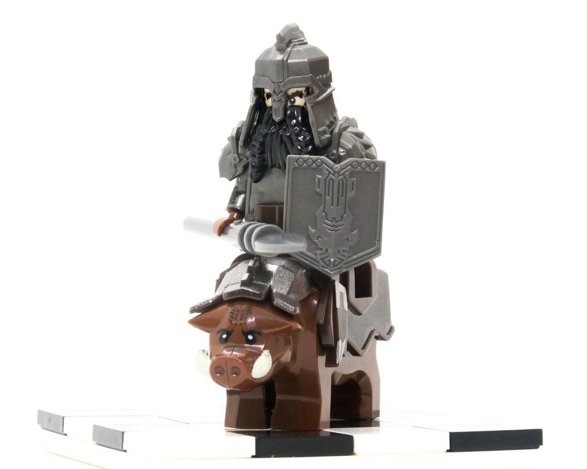 The Hobbit Iron Hills Dwarf Warrior on War Boar Minifigures Weapons ...