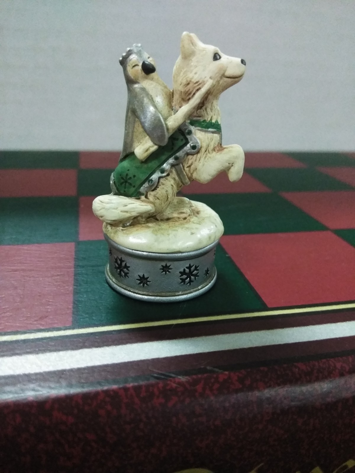 Hallmark 2004 Christmas Chess Set Replace GREEN KNIGHT WOLF/PENGUIN #1 ...