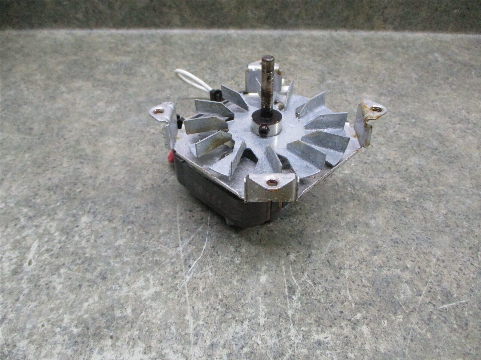 JENN-AIR RANGE CONVECTION MOTOR FAN PLACEMENT PART # W10213813 ...