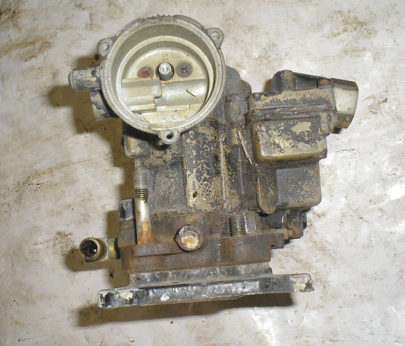 233 HP Mercruiser Ford 351 5.8L 2BBL Carburetor Rochester - Intake ...