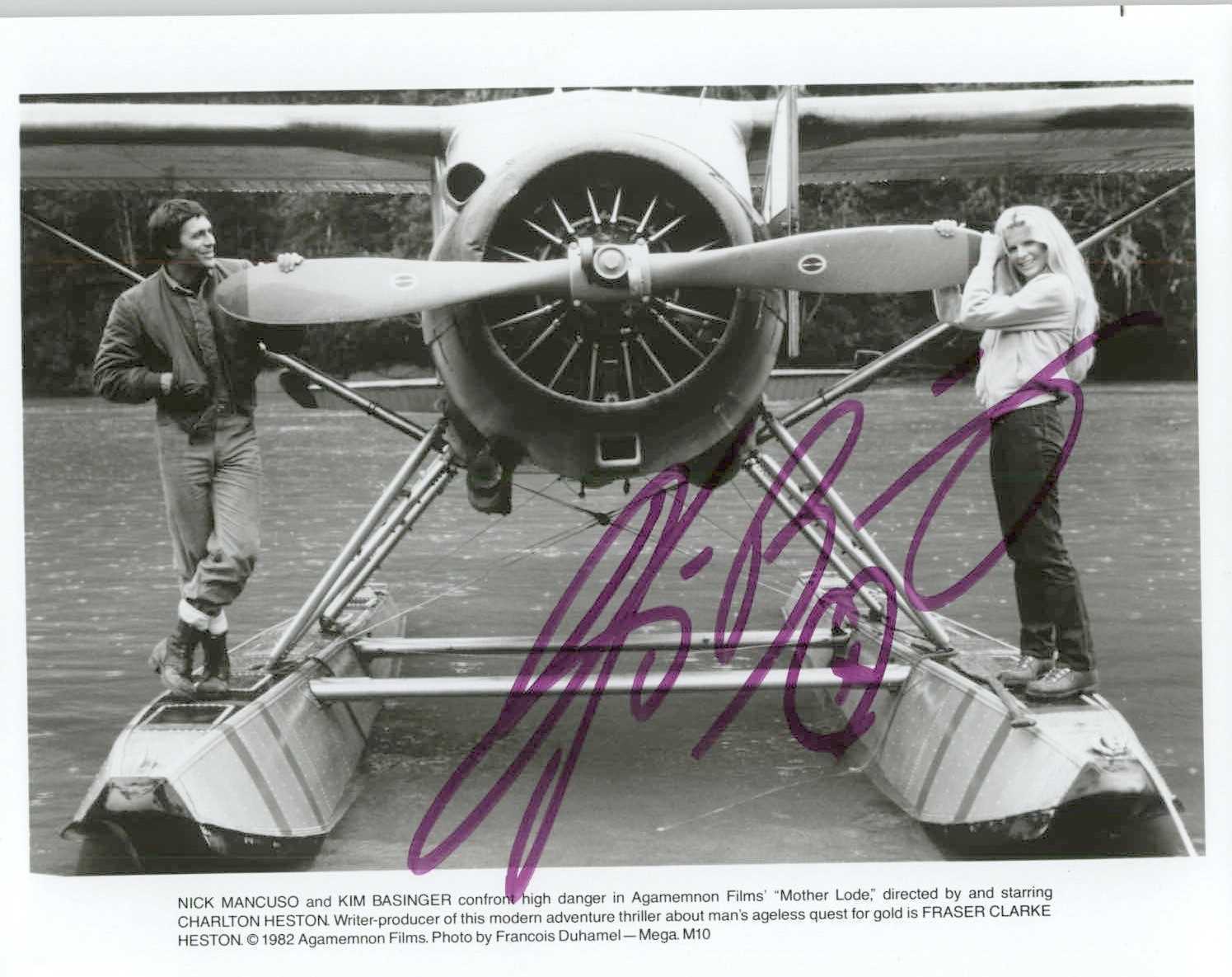 Kim Basinger Signed Autographed Glossy 8x10 Photo - Photographs