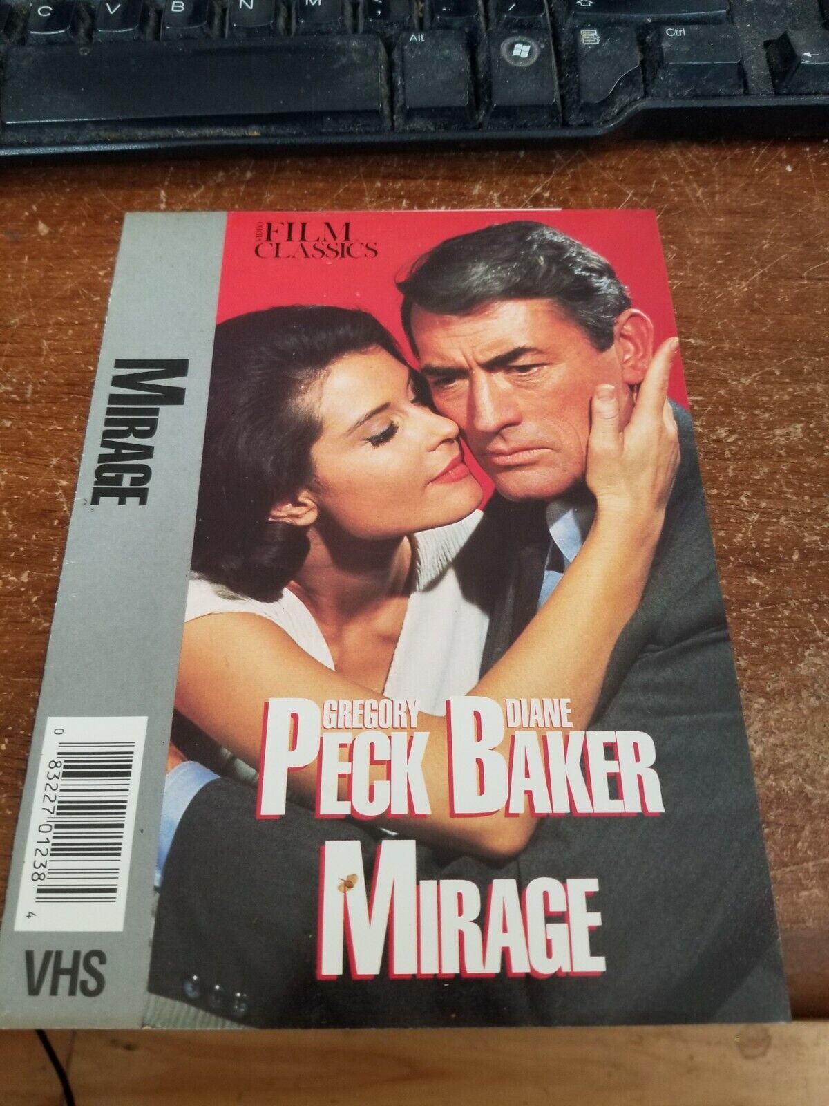 Mirage Vhs Gregory Peck Diane Baker Rare Htf and 48 similar items