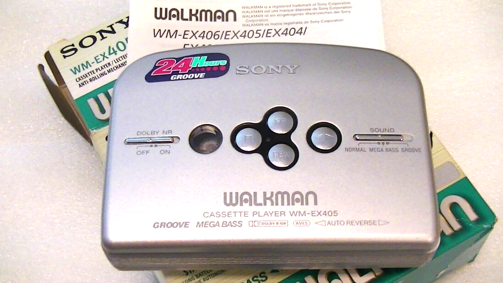 Restored VINTAGE SONY WALKMAN CASSETTE PLAYER WM-EX405, Works very well ...