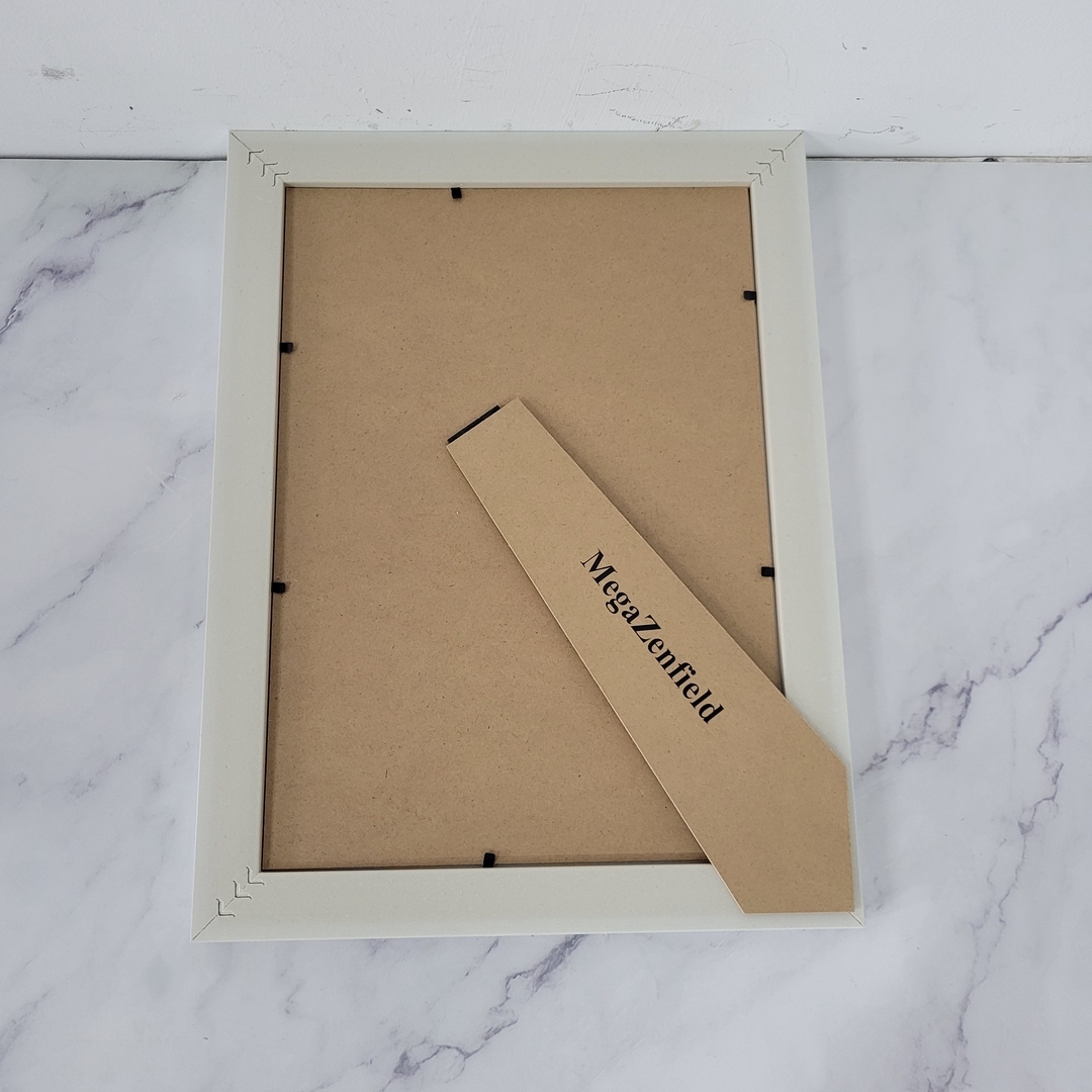 MegaZenfield Furniture picture frames White stageable photo frame ...