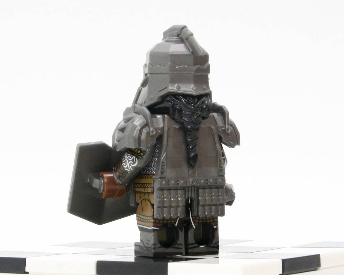 The Hobbit Iron Hills Dwarf Armored Swordsman Minifigures Weapons ...