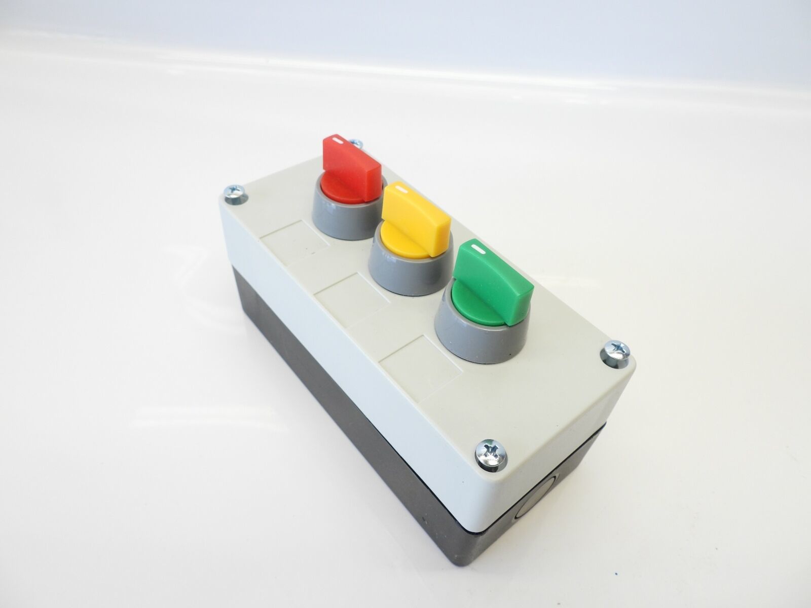 New PatLite VSST-3-3-RYG 3 Position Control Box - Strobe & Beacon Lights