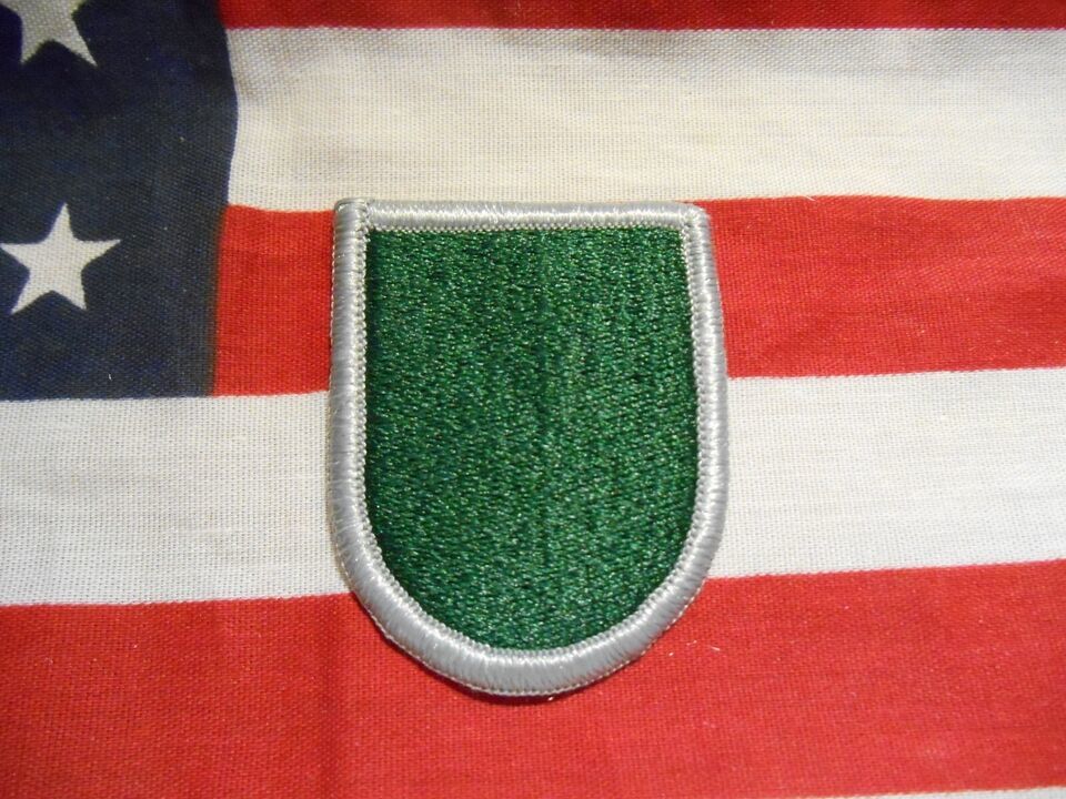 US ARMY SPECIAL FORCES COMMAND AIRBORNE BERET FLASH PATCH - Army
