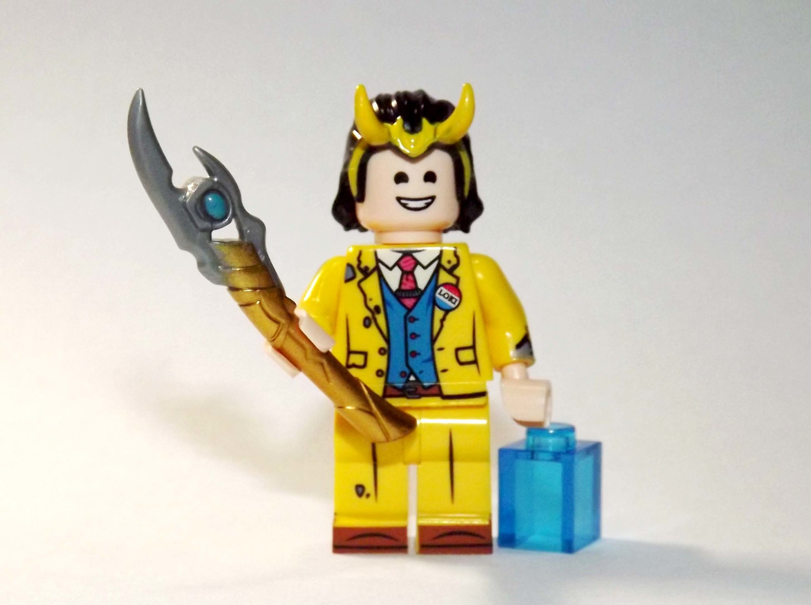Loki Yellow Suit With Cube Tv Show Custom Minifigures - LEGO (R ...